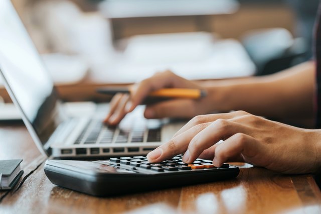 How To Calculate The Average Share Price Sapling